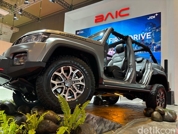BAIC BJ40 Plus CHAMPION Edition Raih Penghargaan Best SUV Off Road di ...