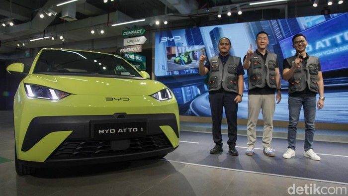 BYD Atto 1 Resmi Hadir di GIIAS 2025, Mobil Listrik Murah yang Bikin Heboh