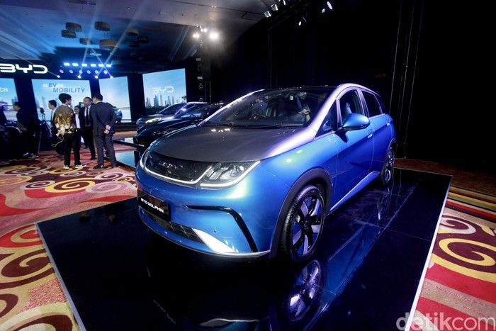 BYD Dolphin: Mobil Listrik dengan Spesifikasi Unggulan dan Harga Rp 450 Jutaan