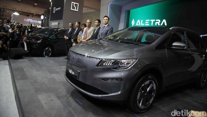 Geely dan Aletra: Dua Entitas Berbeda di Pasar Mobil Listrik Indonesia