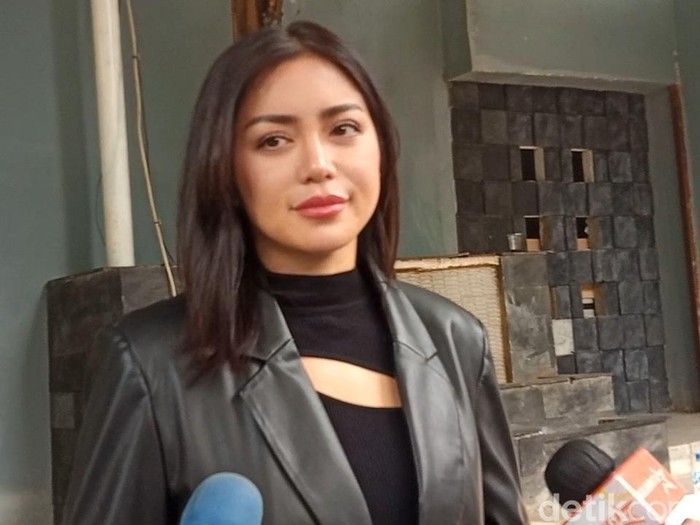 Klarifikasi Jessica Iskandar soal Vincent Verhaag Disebut Mau ...