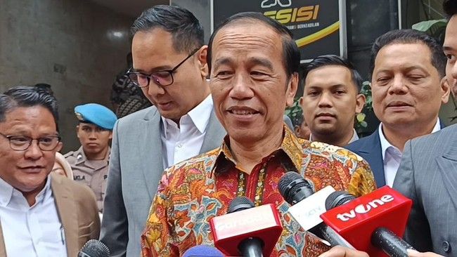 Jokowi Tempuh Jalur Hukum atas Tuduhan Ijazah Palsu: Ini Alasan dan Langkah Hukumnya
