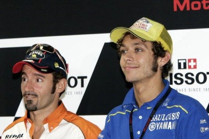 Hubungan Biaggi dan Rossi: Dari Rivalitas Tajam ke Penghargaan Saling ...