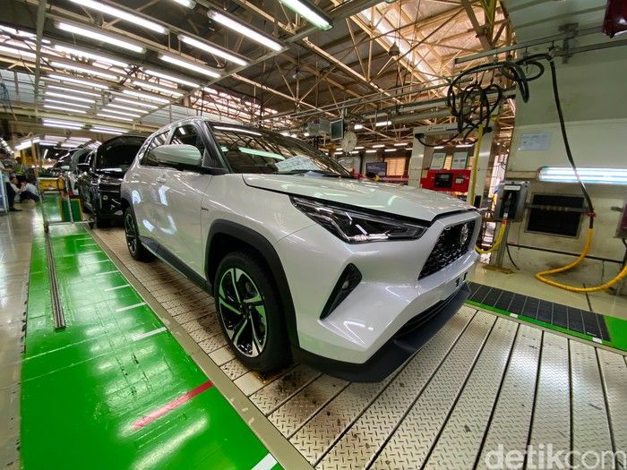 Toyota Jajaki Penggunaan Motor Listrik Produksi Lokal buat Mobil Hybrid