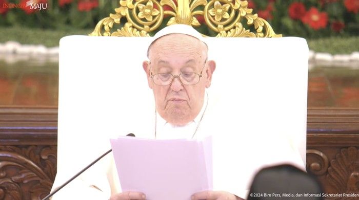 Panduan Transportasi Umum Menuju Misa Akbar Paus Fransiskus di Stadion Gelora Bung Karno