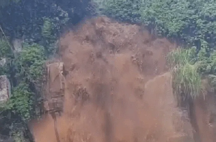 Fenomena Air Lumpur di Curug Batu Templek Bandung: Fakta di Balik ...