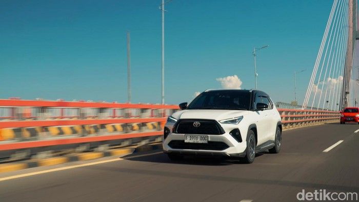 Toyota Siap Daftarkan Mobil Hybrid untuk Insentif PPnBM 2025